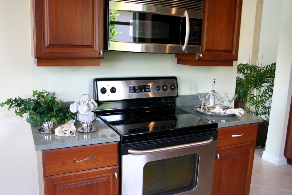 What Size Cabinet For Over The Range Microwave? (Answered) What Size Cabinet For Over The Range Microwave? (Answered)