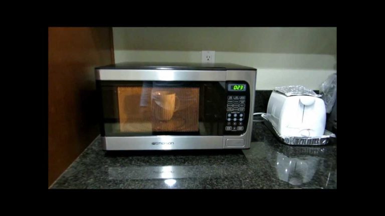 12 Best 900 Watt Microwave 2023 [Top Brands Tested]